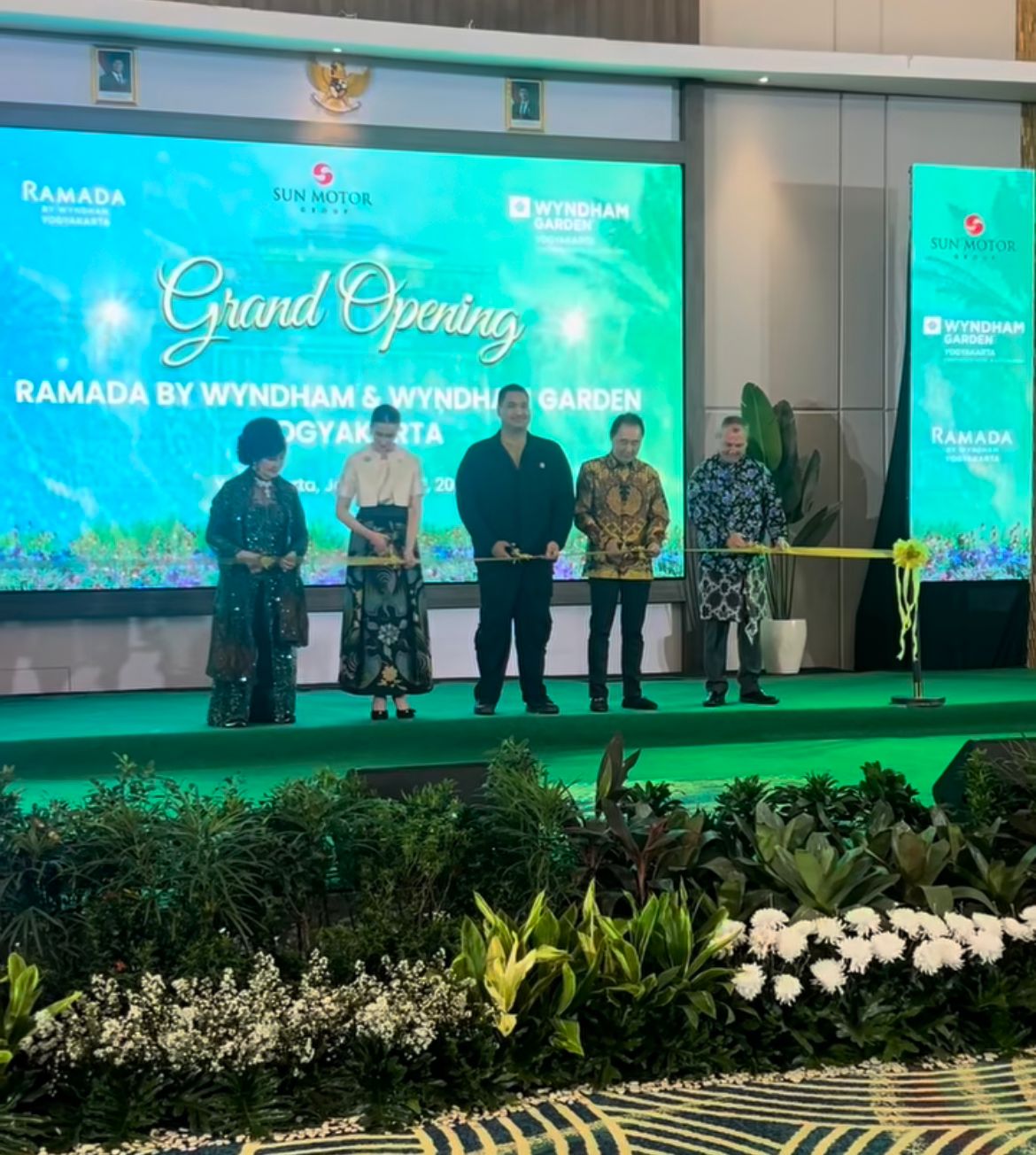 MENPORA DAN MENTERI PARIWISATA RESMIKAN HOTEL SUN MOTOR GROUP - Sun ...